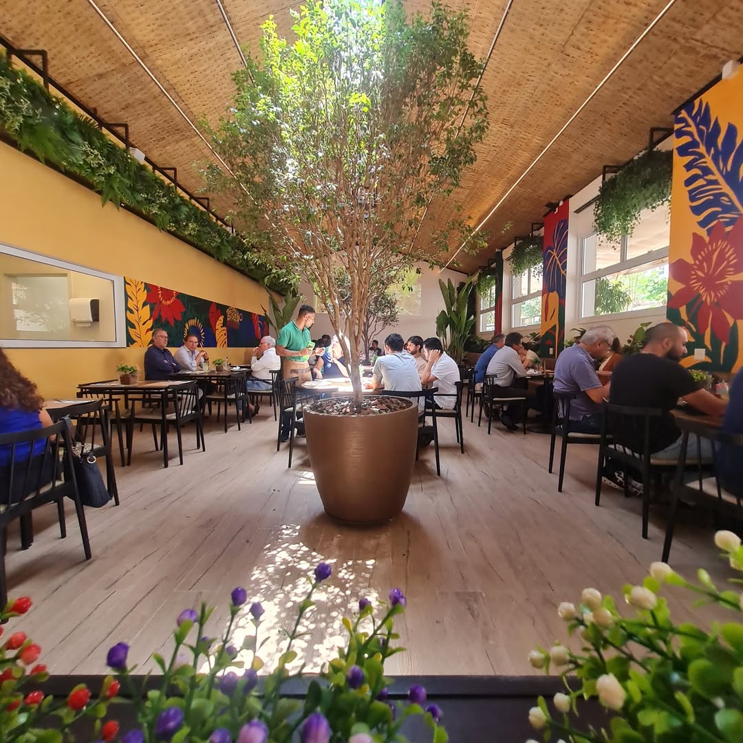 Samba e feijoada animam sábados em Pinheiros